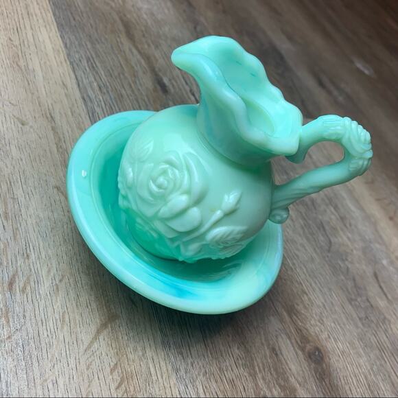 Avon | Kitchen | Vintage Avon Jadeite Moonwind Milk Glass Mini Bowl And ...